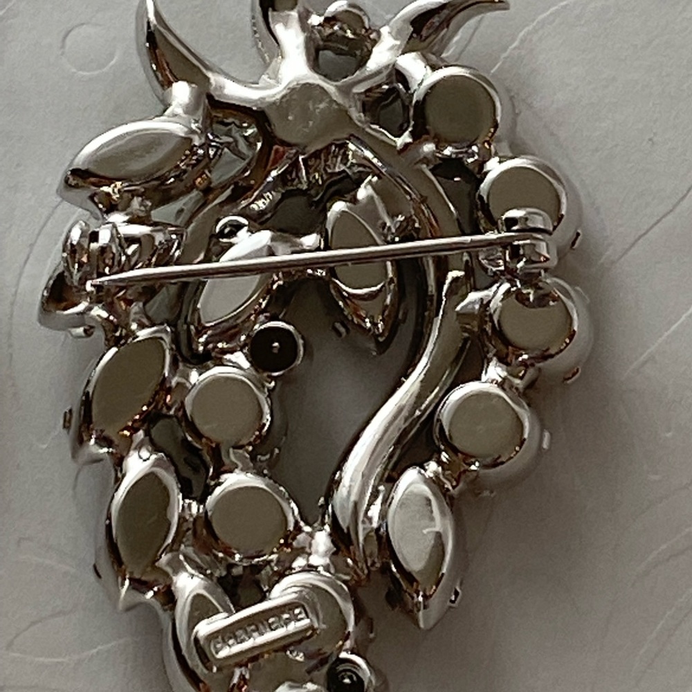 2 Vintage Eisenberg Clear Rhinestone Leaf Brooch Pin Gem